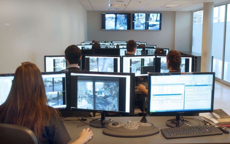 Gestionan los nuevos centros de monitoreo para Villa El Chocón y Piedra ...