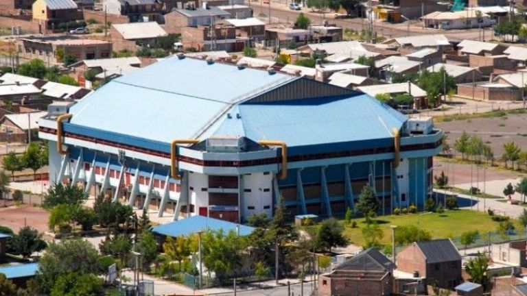 El Ruca Che, un estadio emblemático para el básquet nacional | Neuquén ...